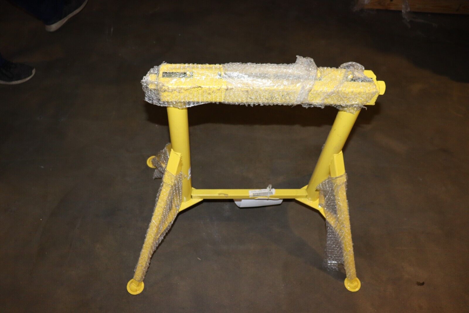 Sumner 780367 Adjust-A-Roll ST-603, No wheels, STAND ONLY